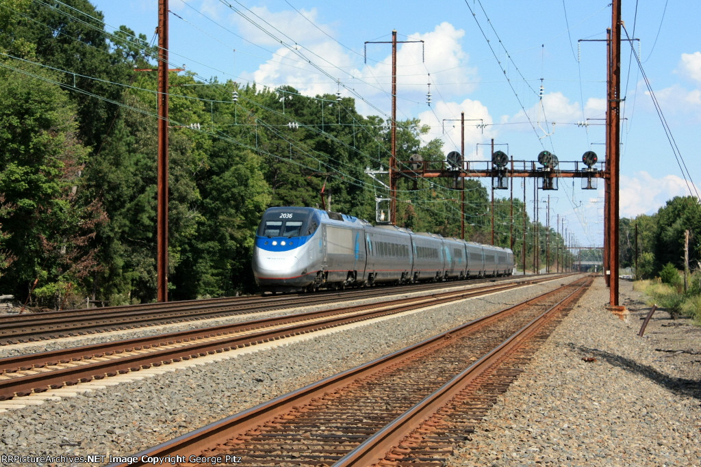 Amtrak train 2117(13)